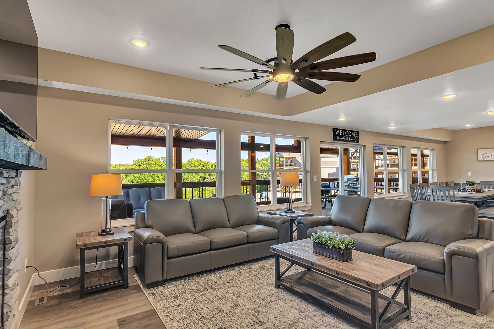 Where to Take the Best Branson Holiday Photos | Sunset Nightly Rentals
